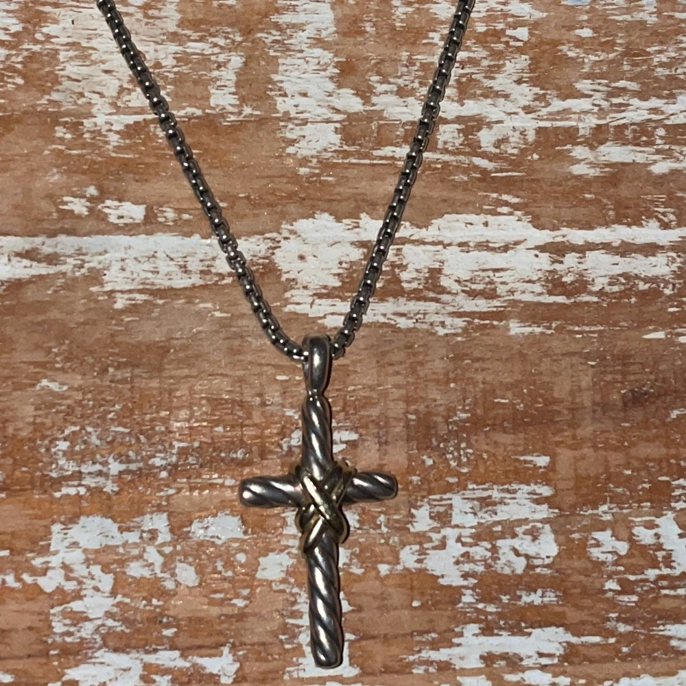 David Yurman X Cross Necklace 14k Gold - Gem